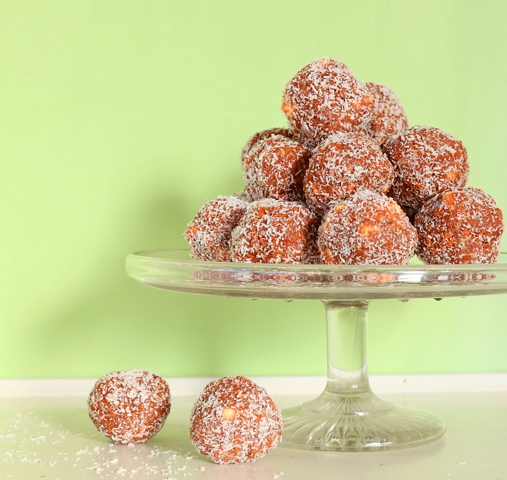 Lolly Log Balls | Tania's Kitchen